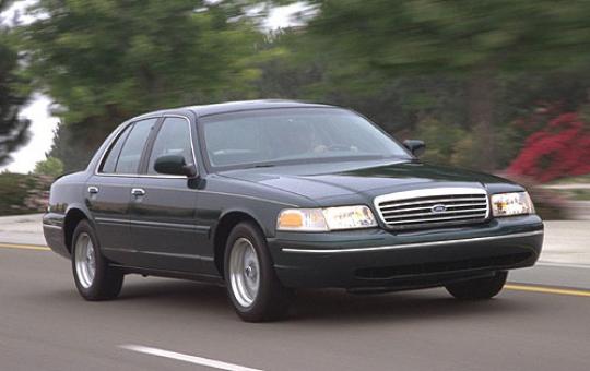 2001 Ford Crown Victoria VINs, Configurations, MSRP & Specs - AutoDetective