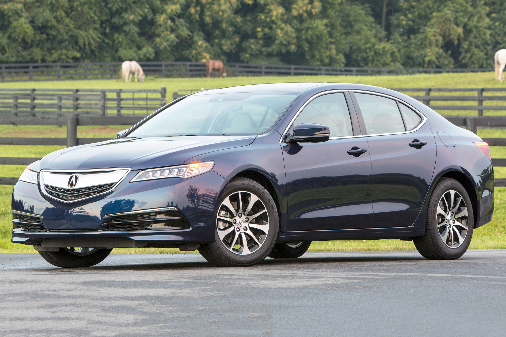 2016 Acura TLX VINs, Configurations, MSRP & Specs - AutoDetective