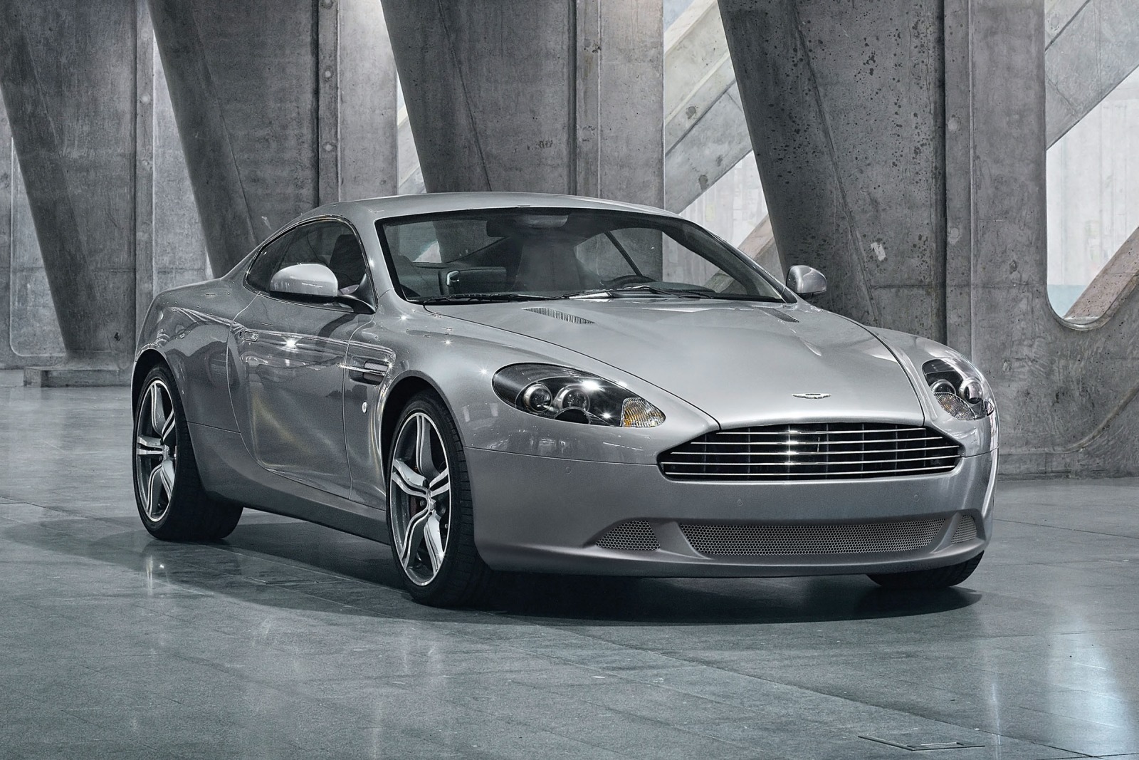 2012 Aston Martin DB9 Specs, Prices, VINs & Recalls - AutoDetective