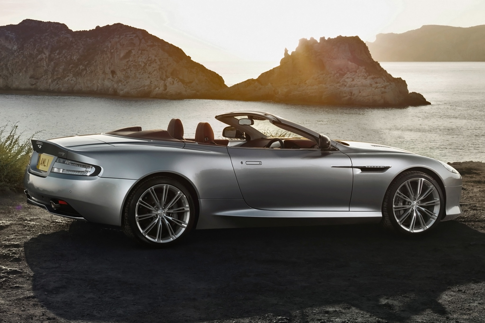 2014 Aston Martin DB9 Specs, Prices, VINs & Recalls - AutoDetective