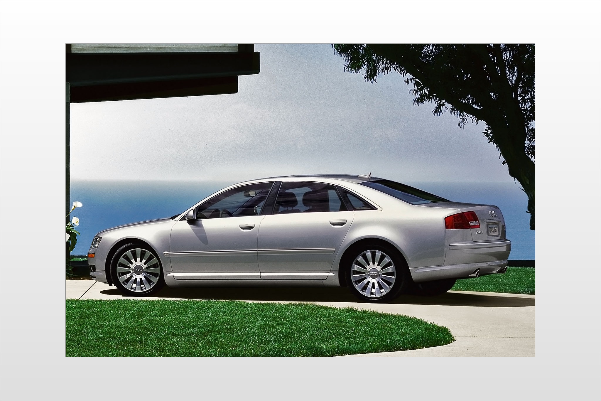 2007 Audi A8 VINs, Configurations, MSRP & Specs - AutoDetective