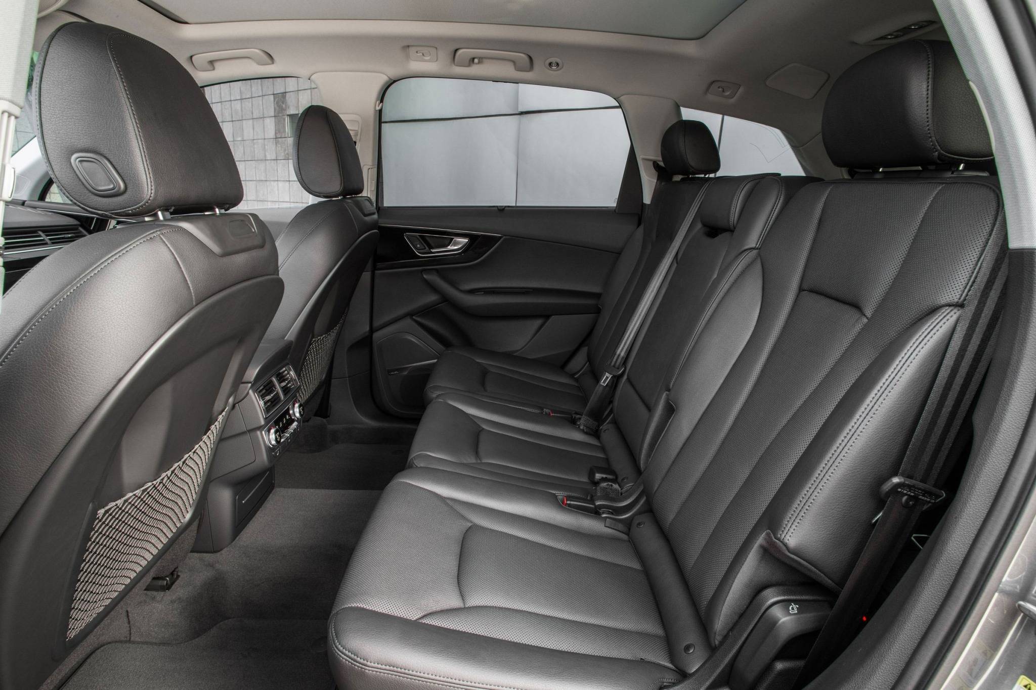 2018 Audi Q7 VINs, Configurations, MSRP & Specs - AutoDetective
