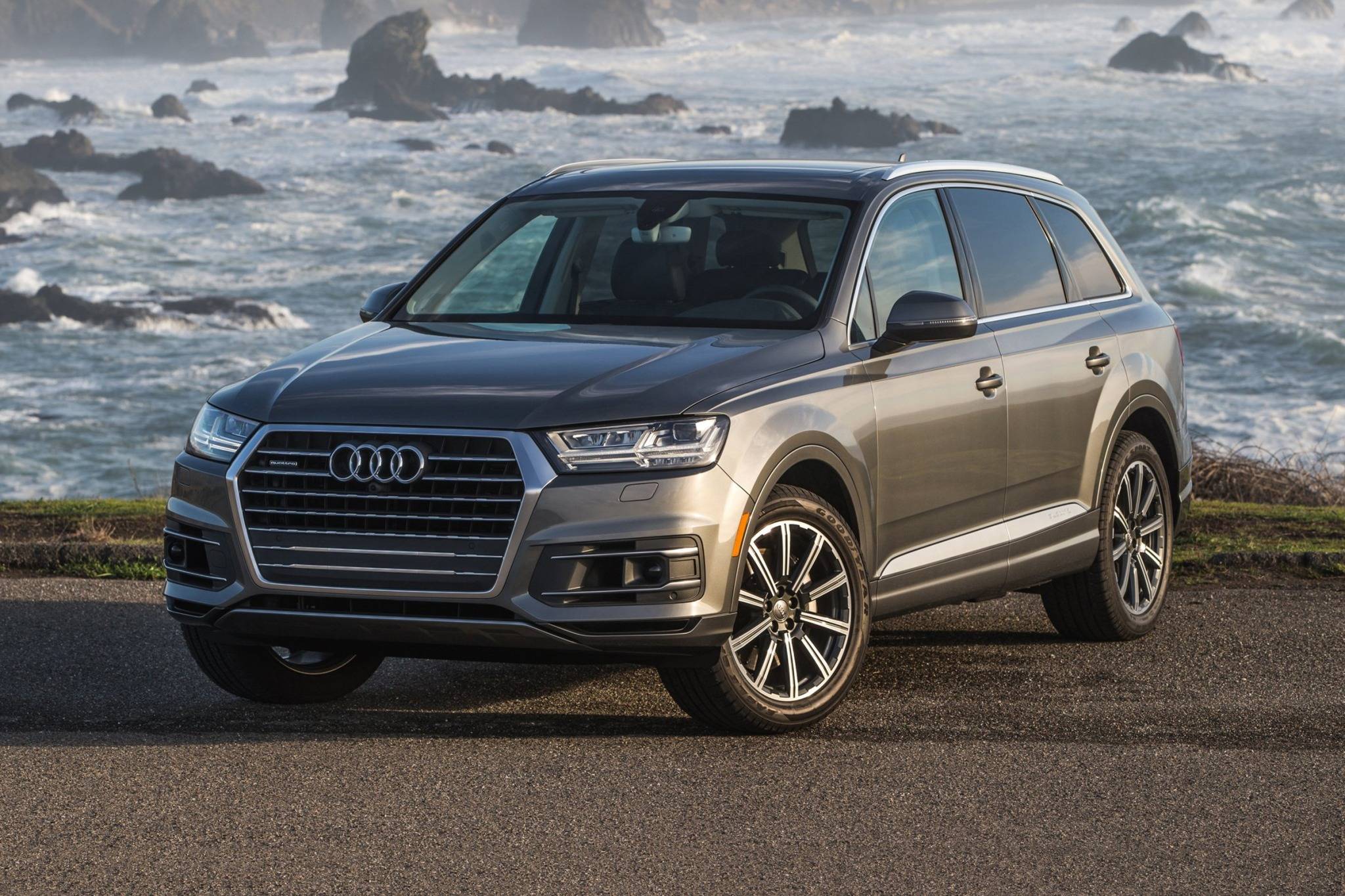 2018 Audi Q7 VINs, Configurations, MSRP & Specs - AutoDetective