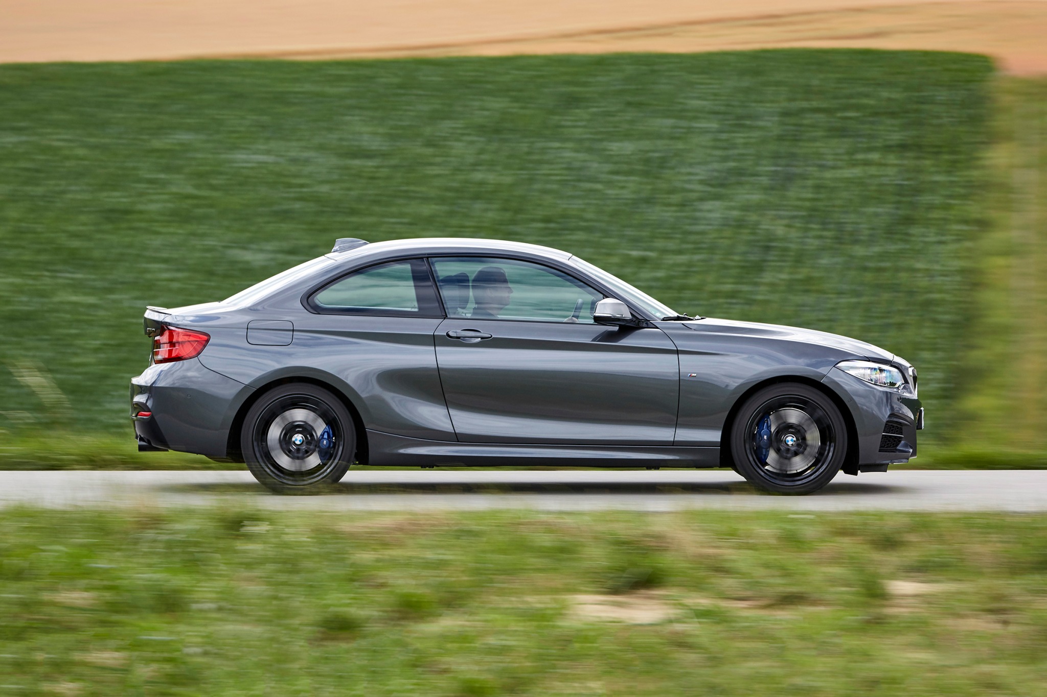 2018 BMW 2-Series VINs, Configurations, MSRP & Specs - AutoDetective