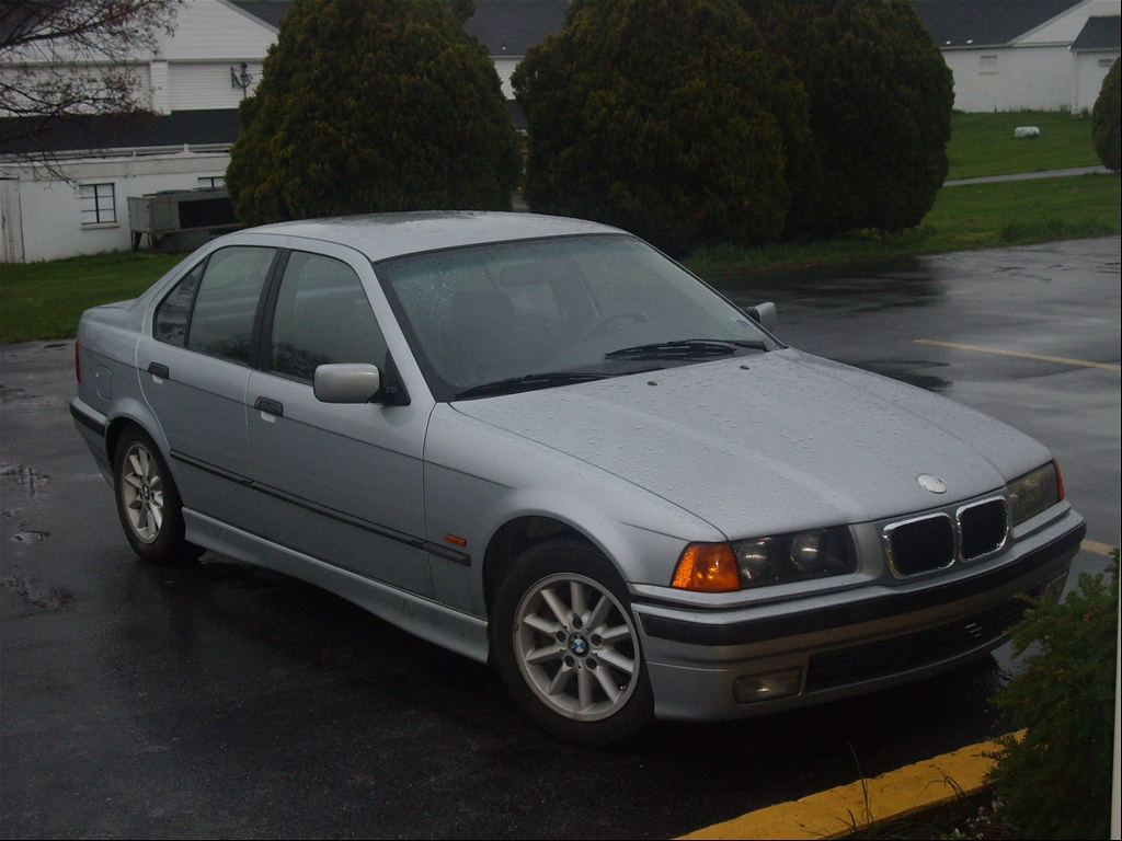 1997 BMW 3-Series VINs, Configurations, MSRP & Specs - AutoDetective