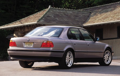 2000 BMW 7-Series VINs, Configurations, MSRP & Specs - AutoDetective