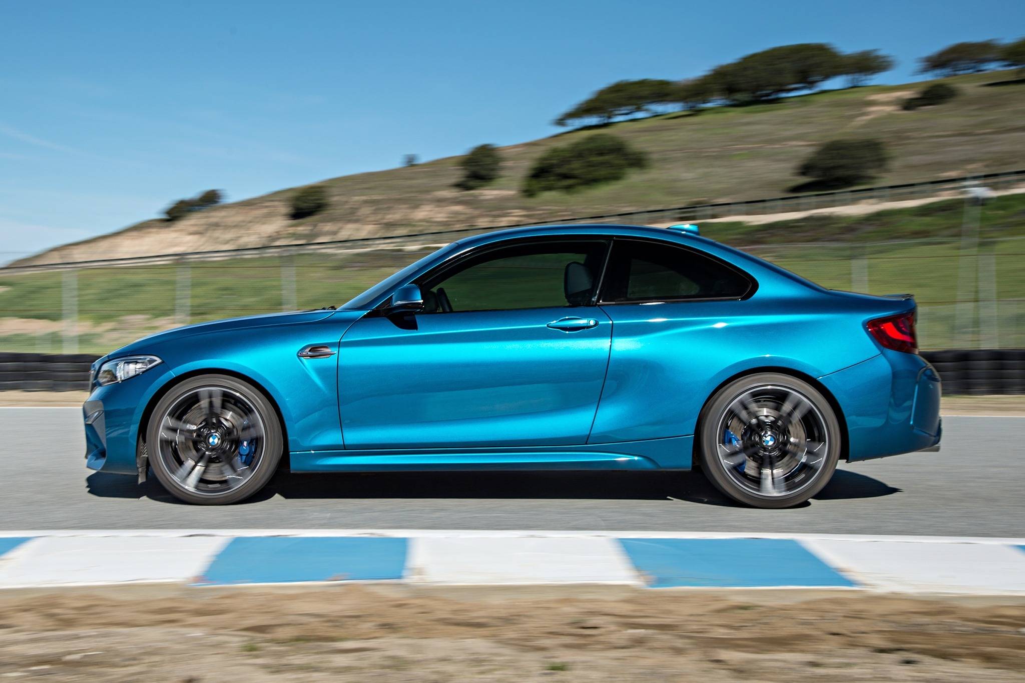 2017 BMW M2 VINs, Configurations, MSRP & Specs - AutoDetective