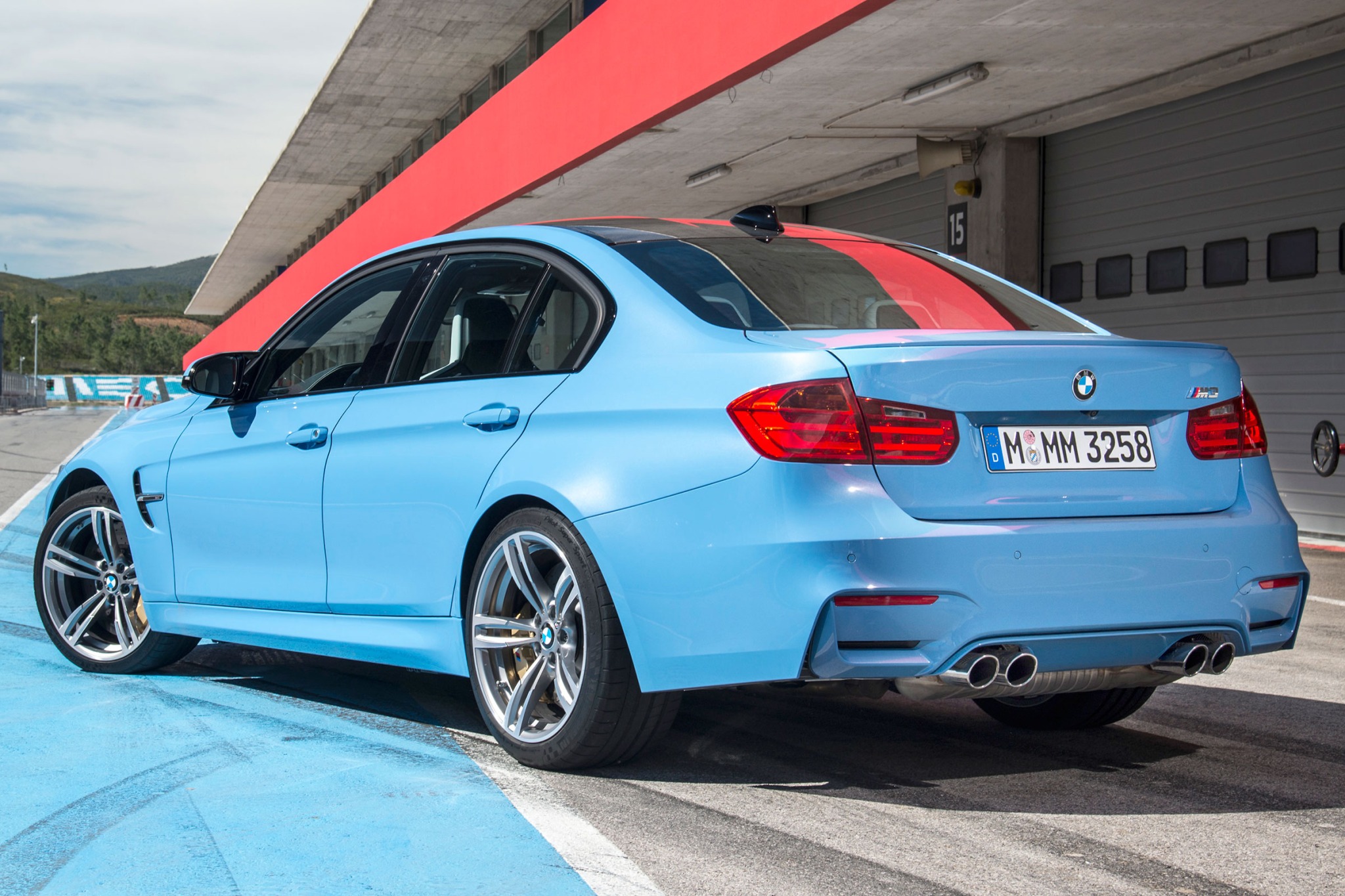 2016 BMW M3 VINs, Configurations, MSRP & Specs - AutoDetective
