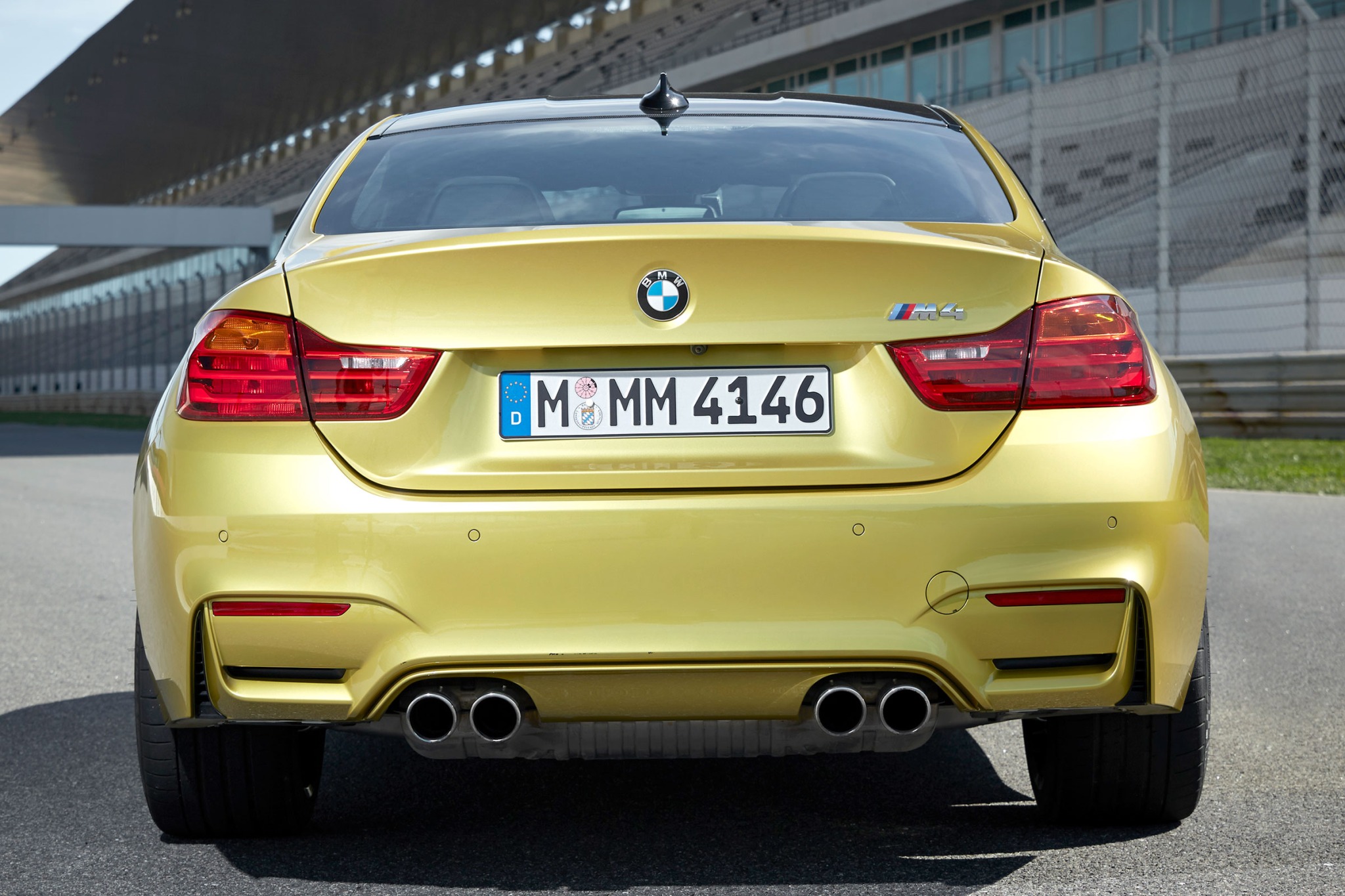 2016 BMW M4 VINs, Configurations, MSRP & Specs - AutoDetective