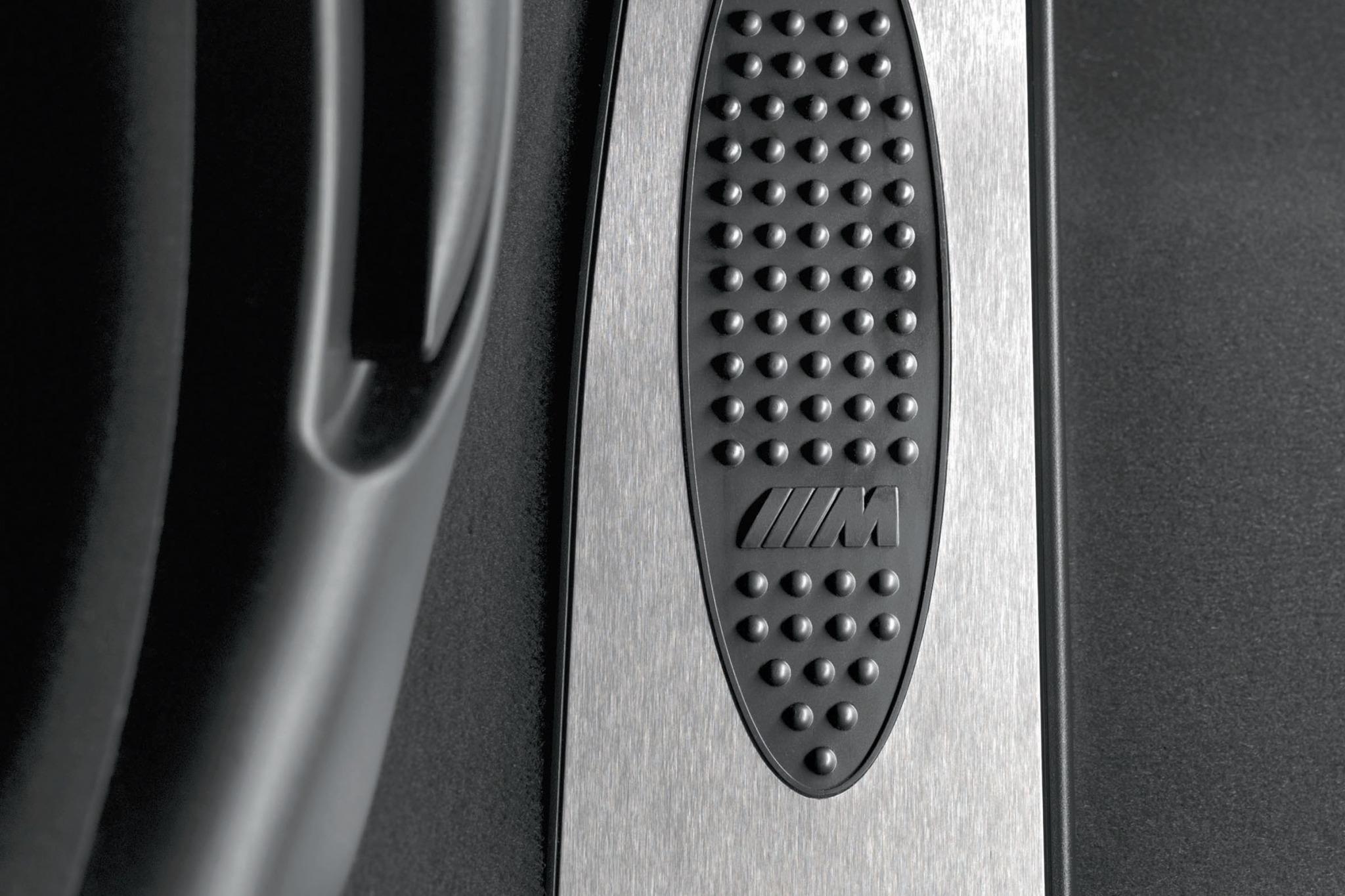 2007 BMW M6 VINs, Configurations, MSRP & Specs - AutoDetective