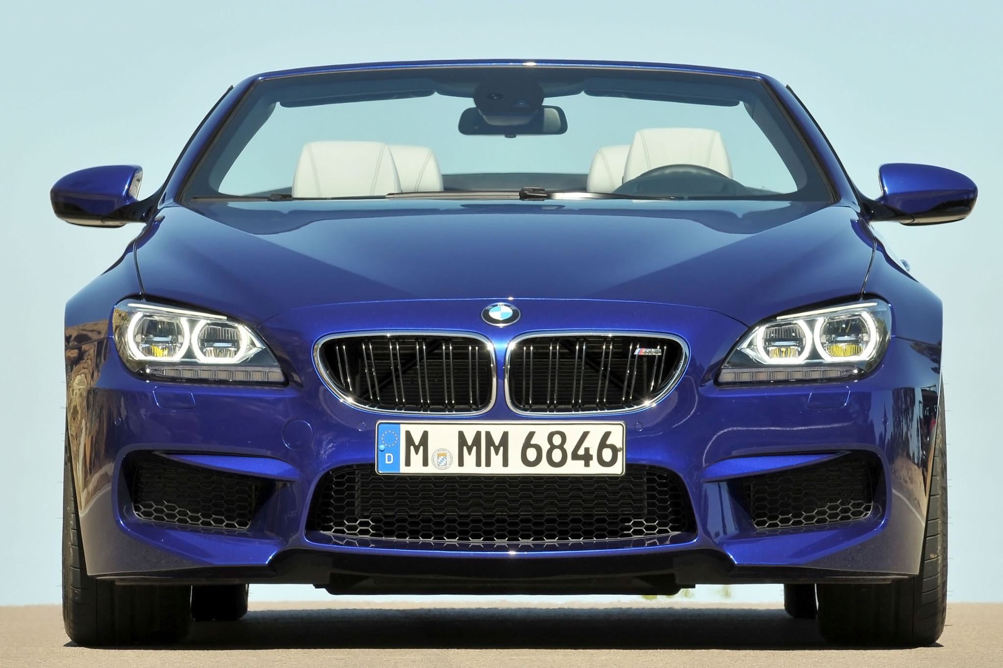 2012 BMW M6 VINs, Configurations, MSRP & Specs - AutoDetective