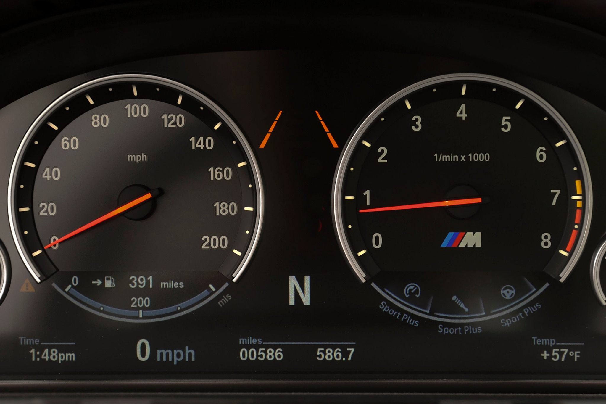 2016 BMW M6 VINs, Configurations, MSRP & Specs - AutoDetective