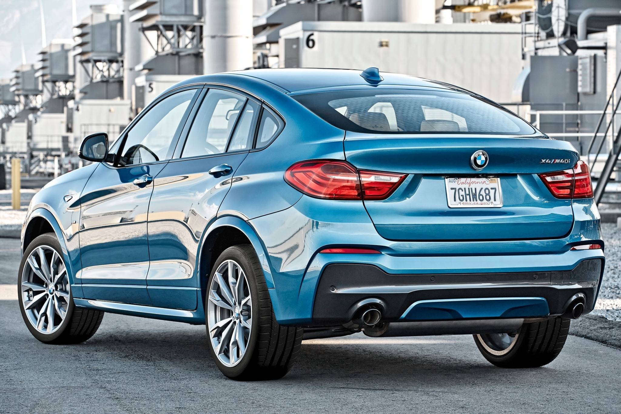 2017 BMW X4 VINs, Configurations, MSRP & Specs - AutoDetective