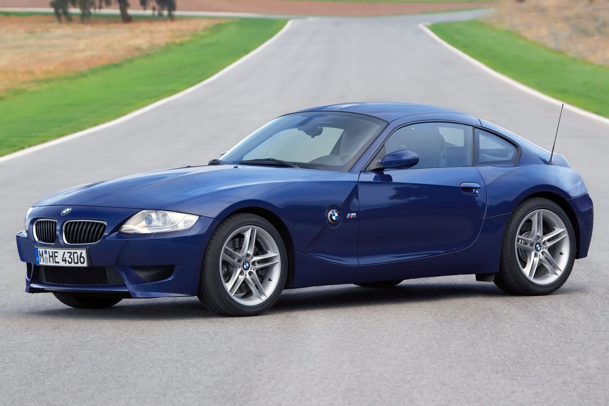 2007 BMW Z4 M VINs, Configurations, MSRP & Specs - AutoDetective
