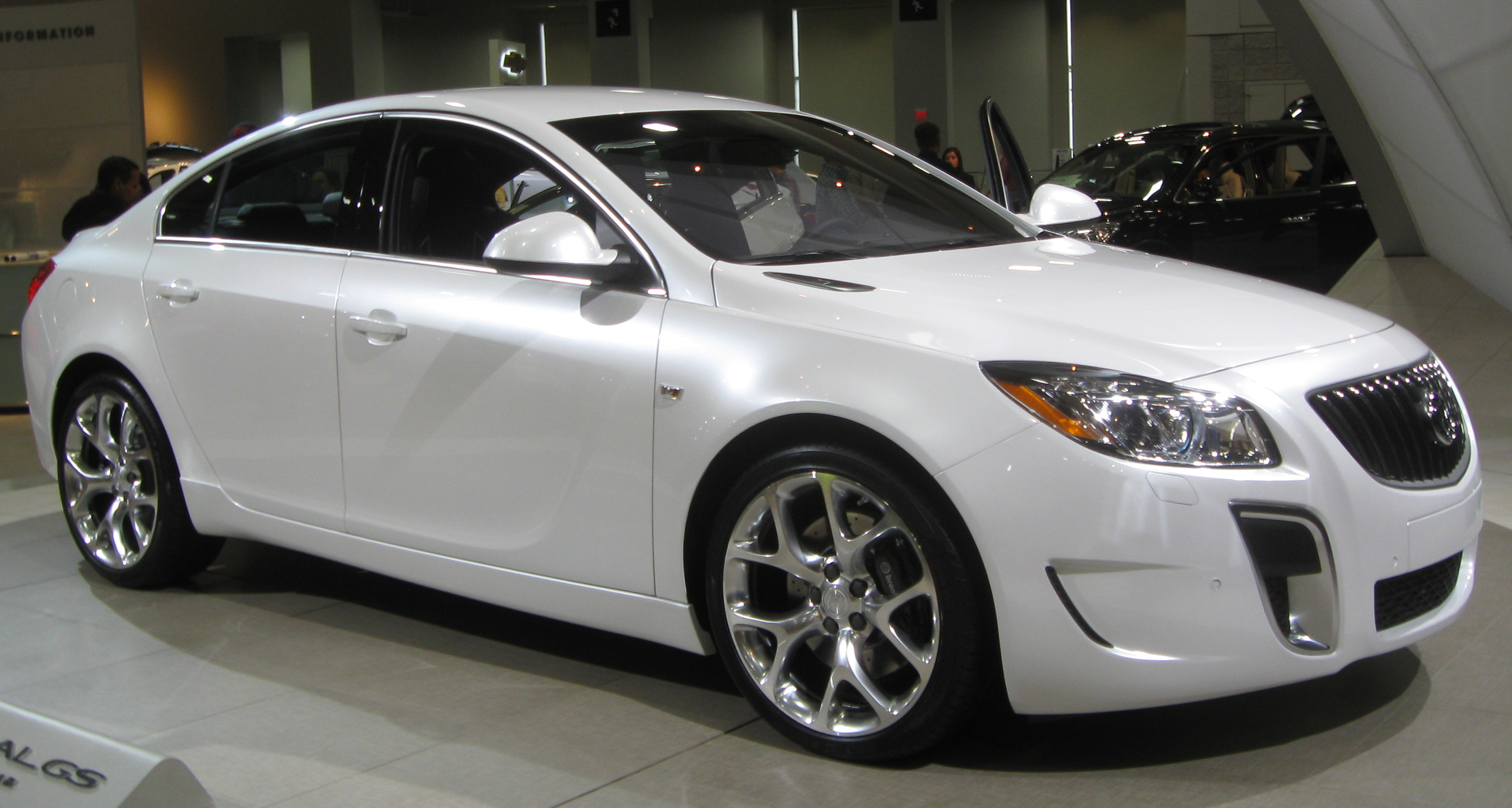 2011 Buick Regal VINs, Configurations, MSRP & Specs - AutoDetective