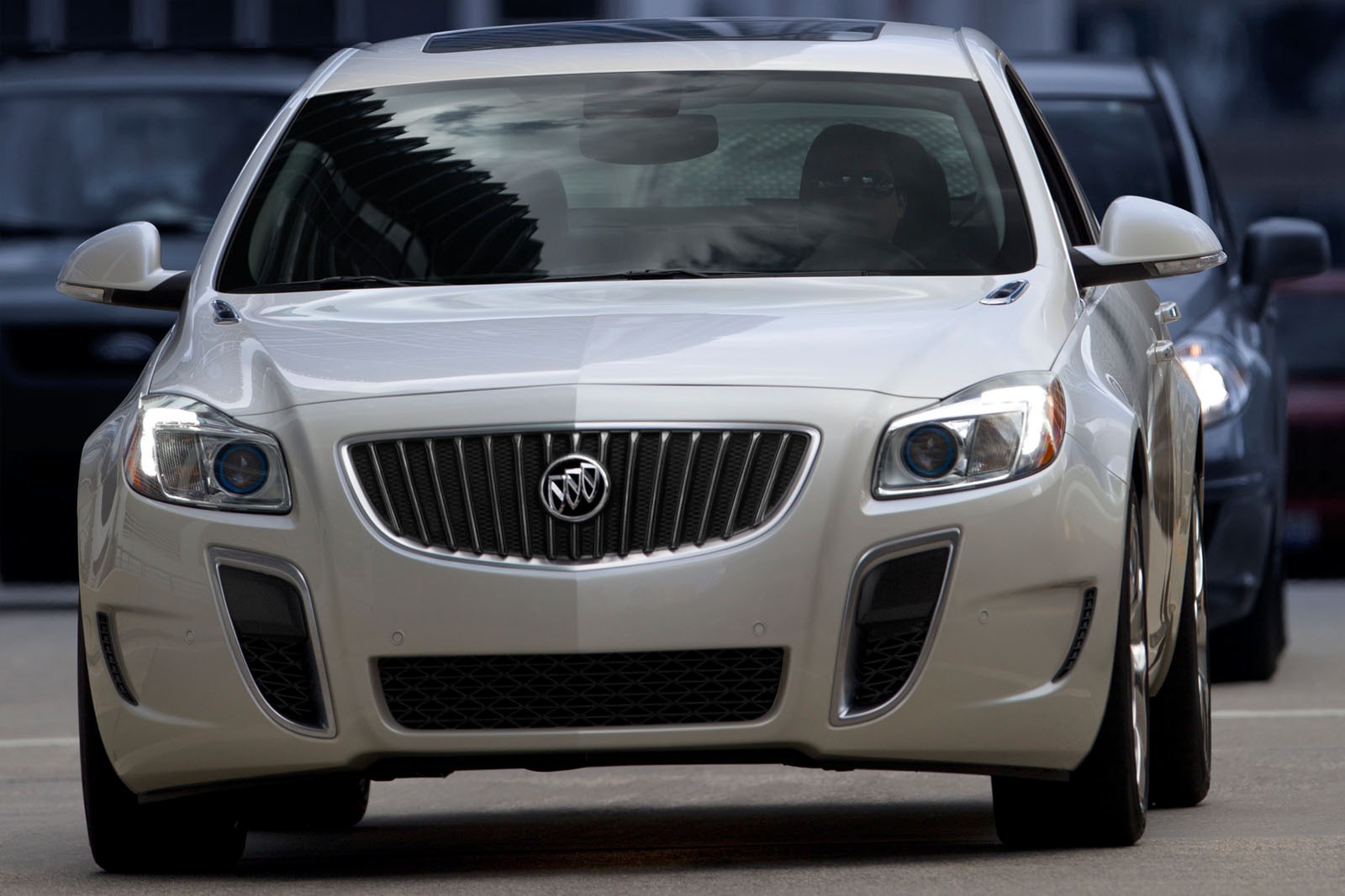 2012 Buick Regal VINs, Configurations, MSRP & Specs - AutoDetective