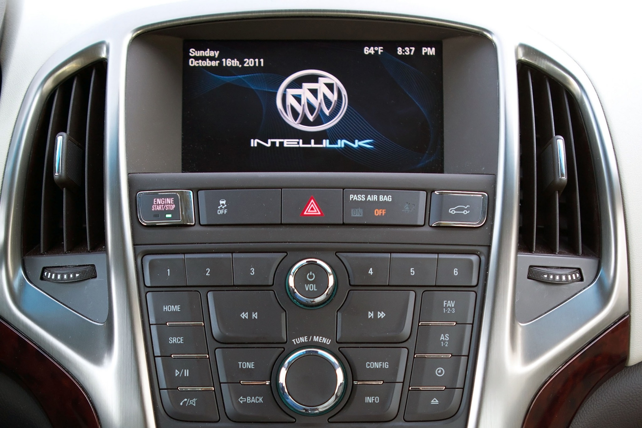2016 Buick Verano VINs, Configurations, MSRP & Specs - AutoDetective