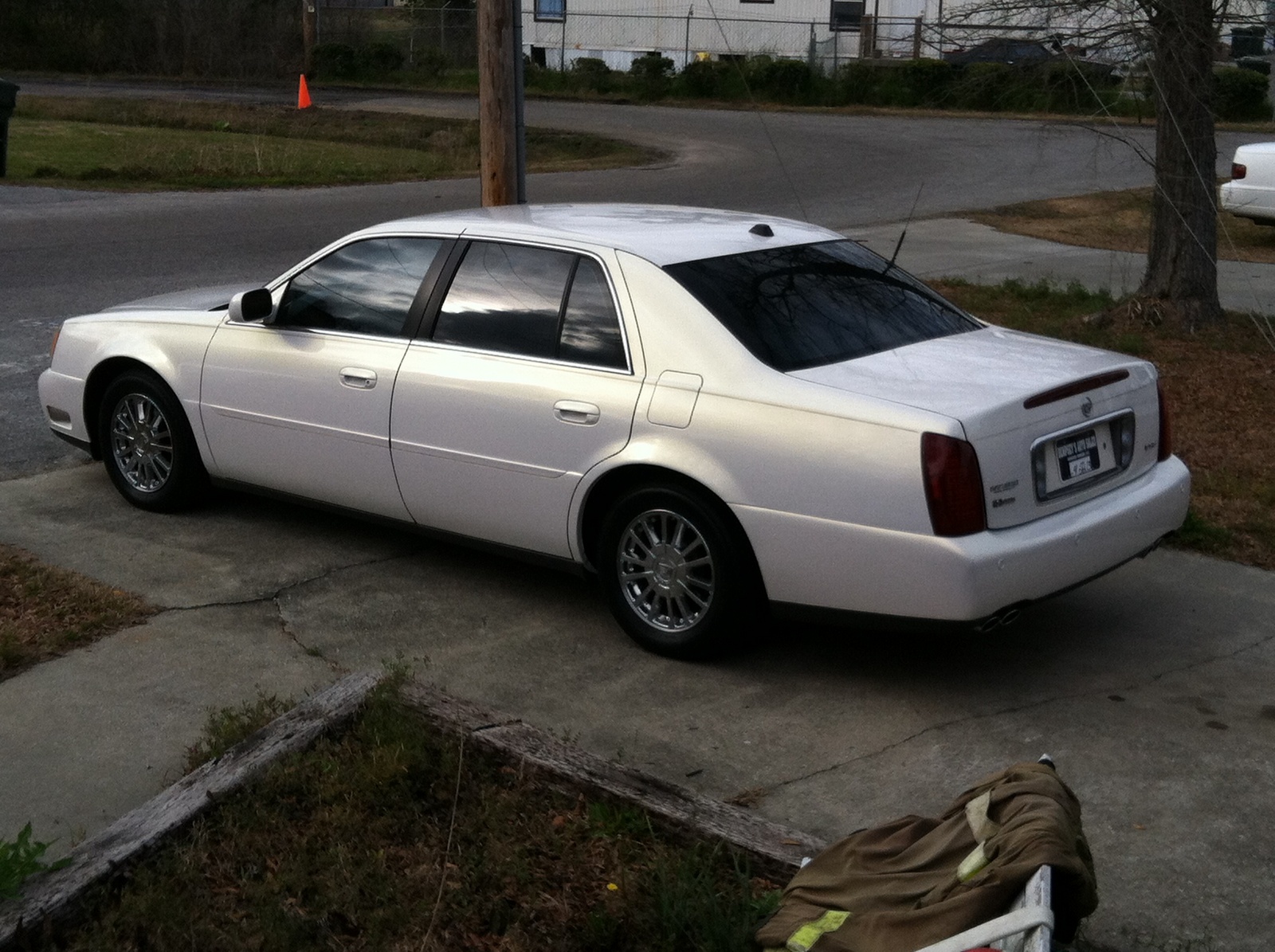 2004 Cadillac Deville Specs, Prices, VINs & Recalls - AutoDetective