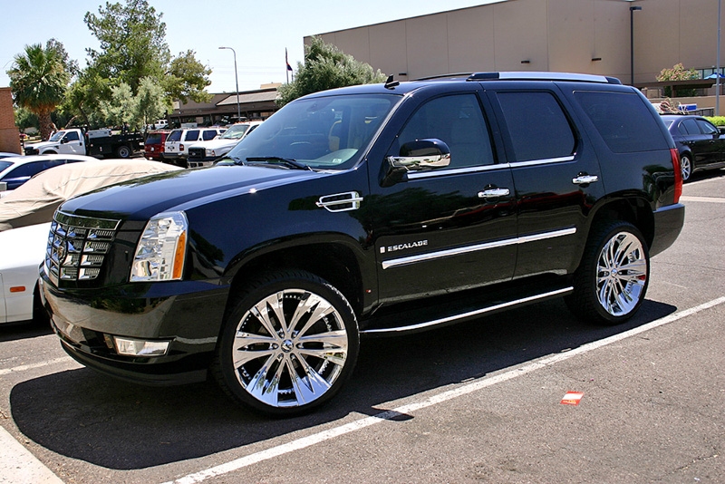 2005 Cadillac Escalade Specs, Prices, VINs & Recalls - AutoDetective