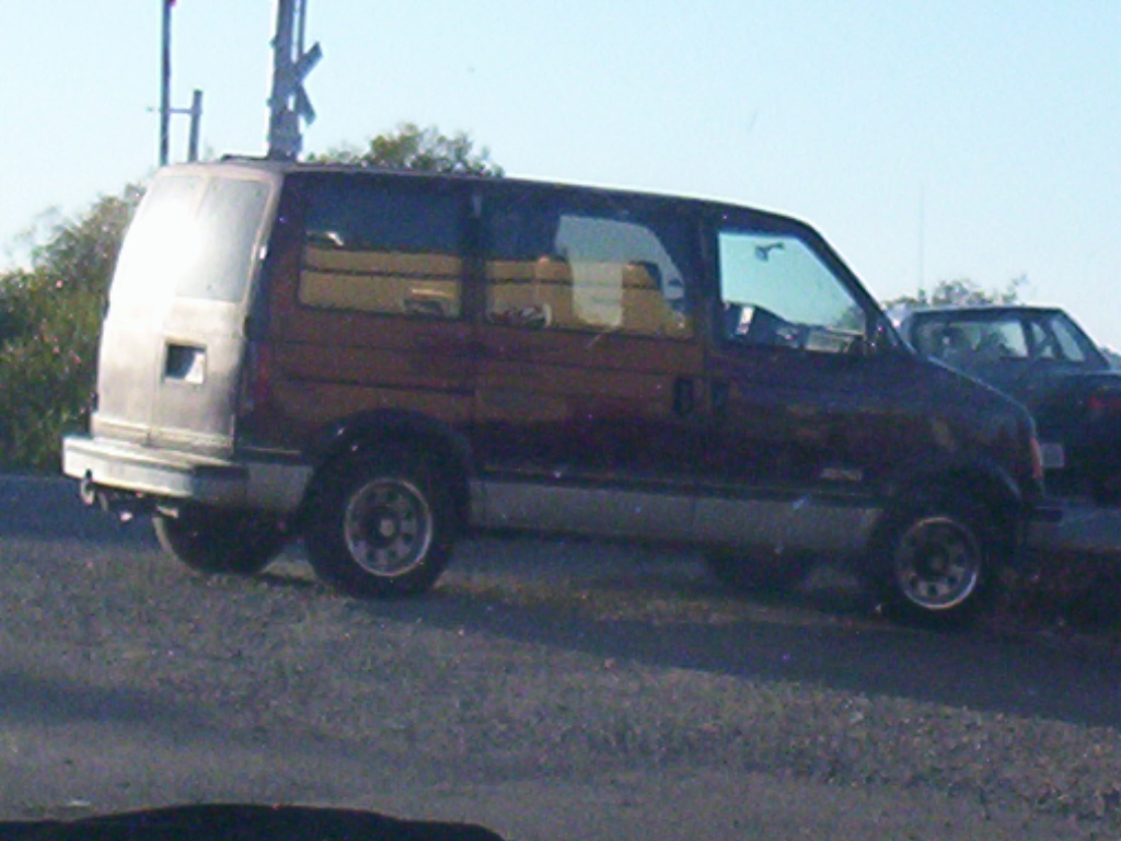1991 Chevrolet Astro Specs, Prices, VINs & Recalls - AutoDetective