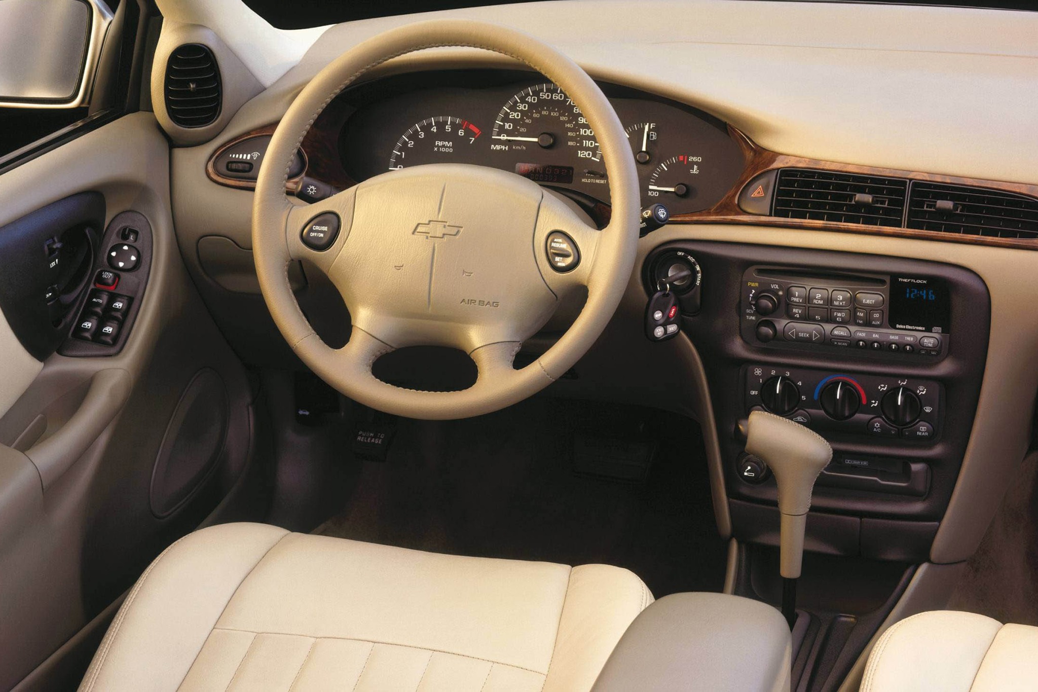 2005 Chevrolet Classic Specs, Prices, VINs & Recalls - AutoDetective