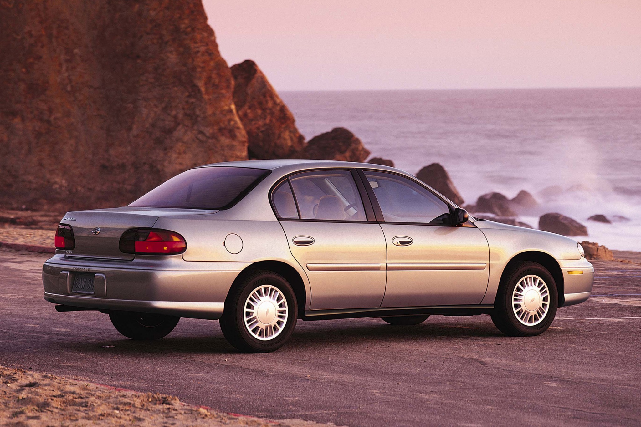 2005 Chevrolet Classic Specs, Prices, VINs & Recalls - AutoDetective