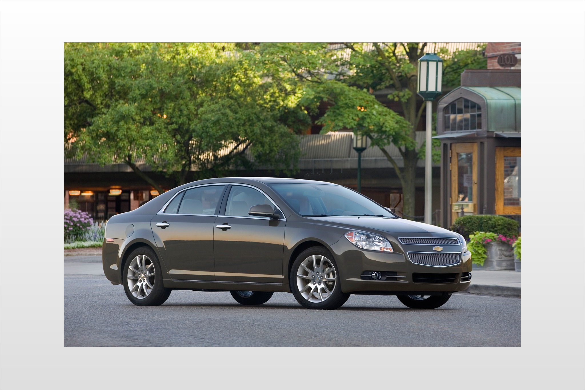 2011 Chevrolet Malibu Specs, Prices, VINs & Recalls - AutoDetective