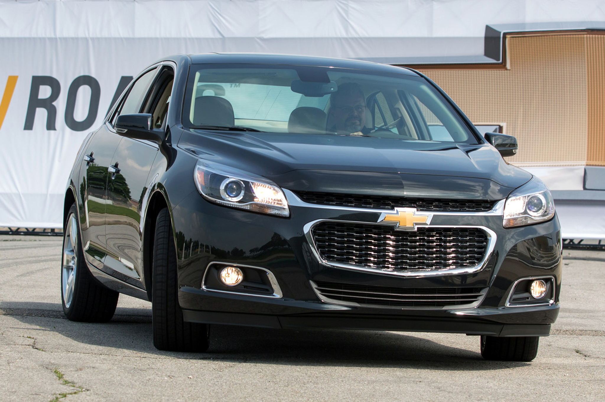 2014 Chevrolet Malibu VIN Number Search - AutoDetective