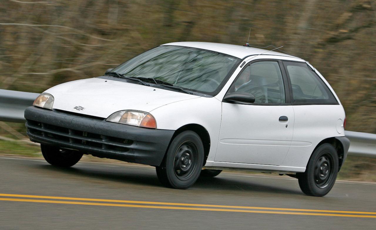 1998 Chevrolet Metro Specs, Prices, VINs & Recalls - AutoDetective