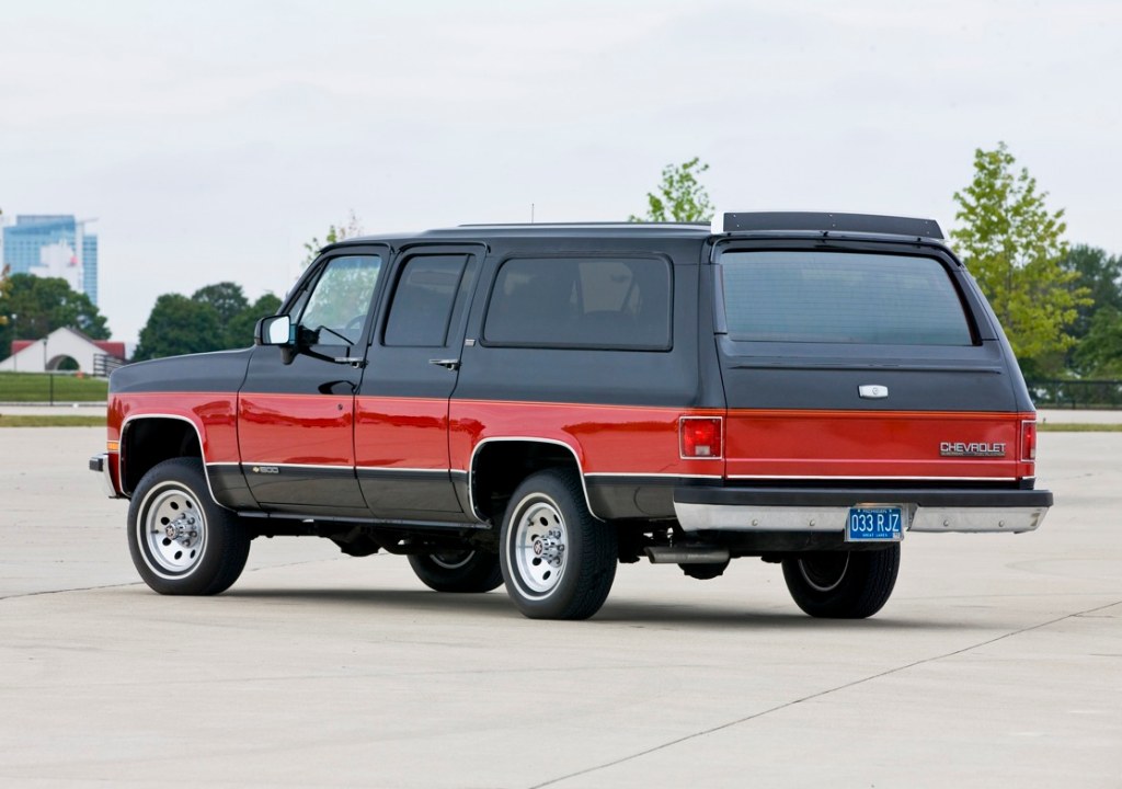 1990 Chevrolet Suburban Specs, Prices, VINs & Recalls - AutoDetective