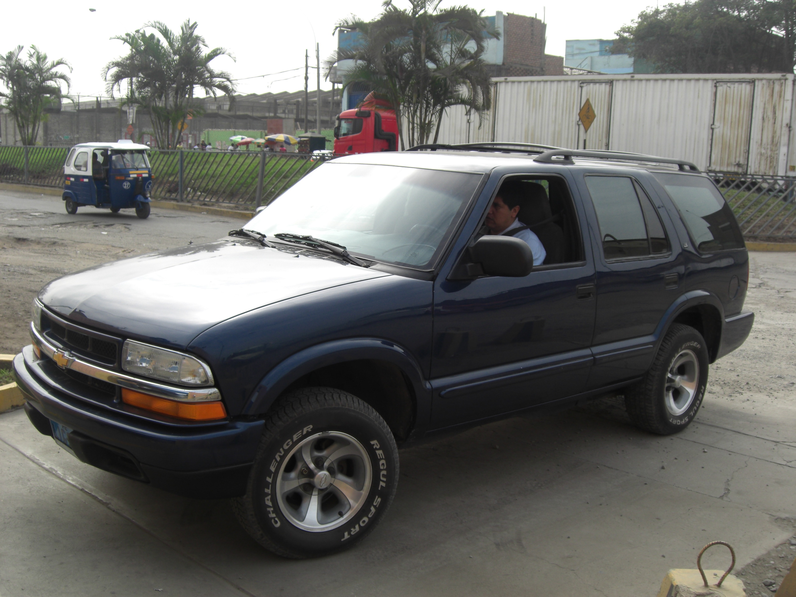 2003 Chevrolet TrailBlazer Specs, Prices, VINs & Recalls - AutoDetective