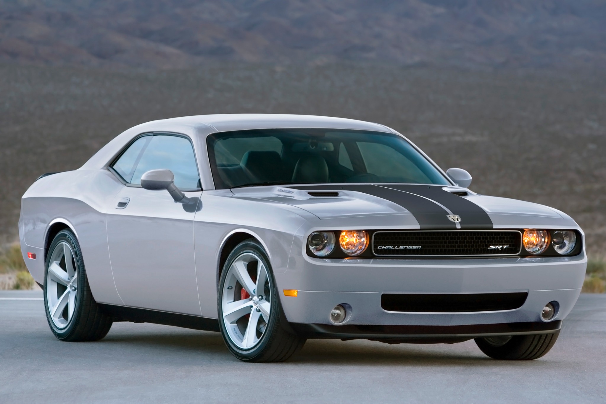 2010 Dodge Challenger VINs, Configurations, MSRP & Specs - AutoDetective