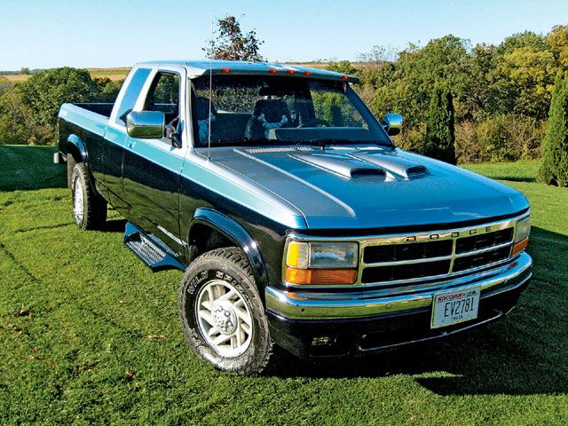 1993 Dodge Dakota VINs, Configurations, MSRP & Specs - AutoDetective