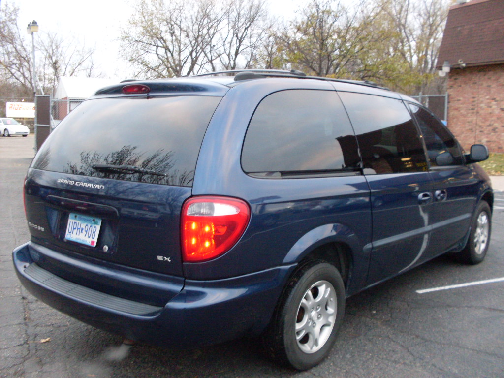 2002 Dodge Grand Caravan VINs, Configurations, MSRP & Specs - AutoDetective