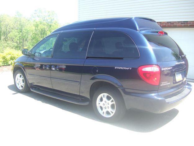 2004 Dodge Grand Caravan VINs, Configurations, MSRP & Specs - AutoDetective
