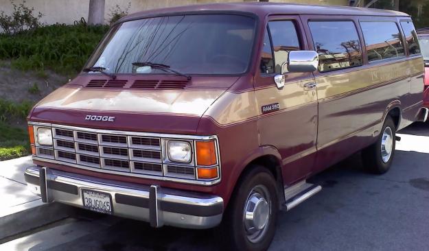 1992 Dodge Ram Van B350 Maxi VIN Number Search - AutoDetective