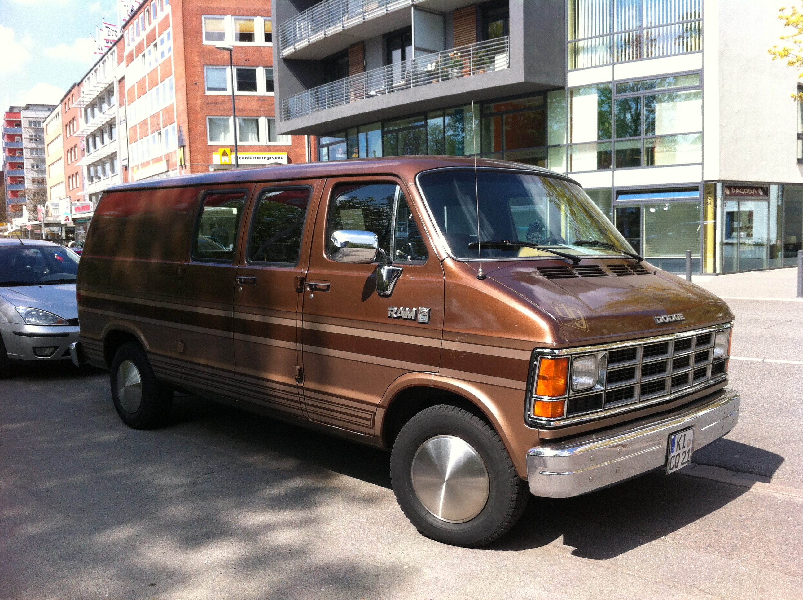 1999 Dodge Ram Van 1500 SWB VIN Number Search - AutoDetective