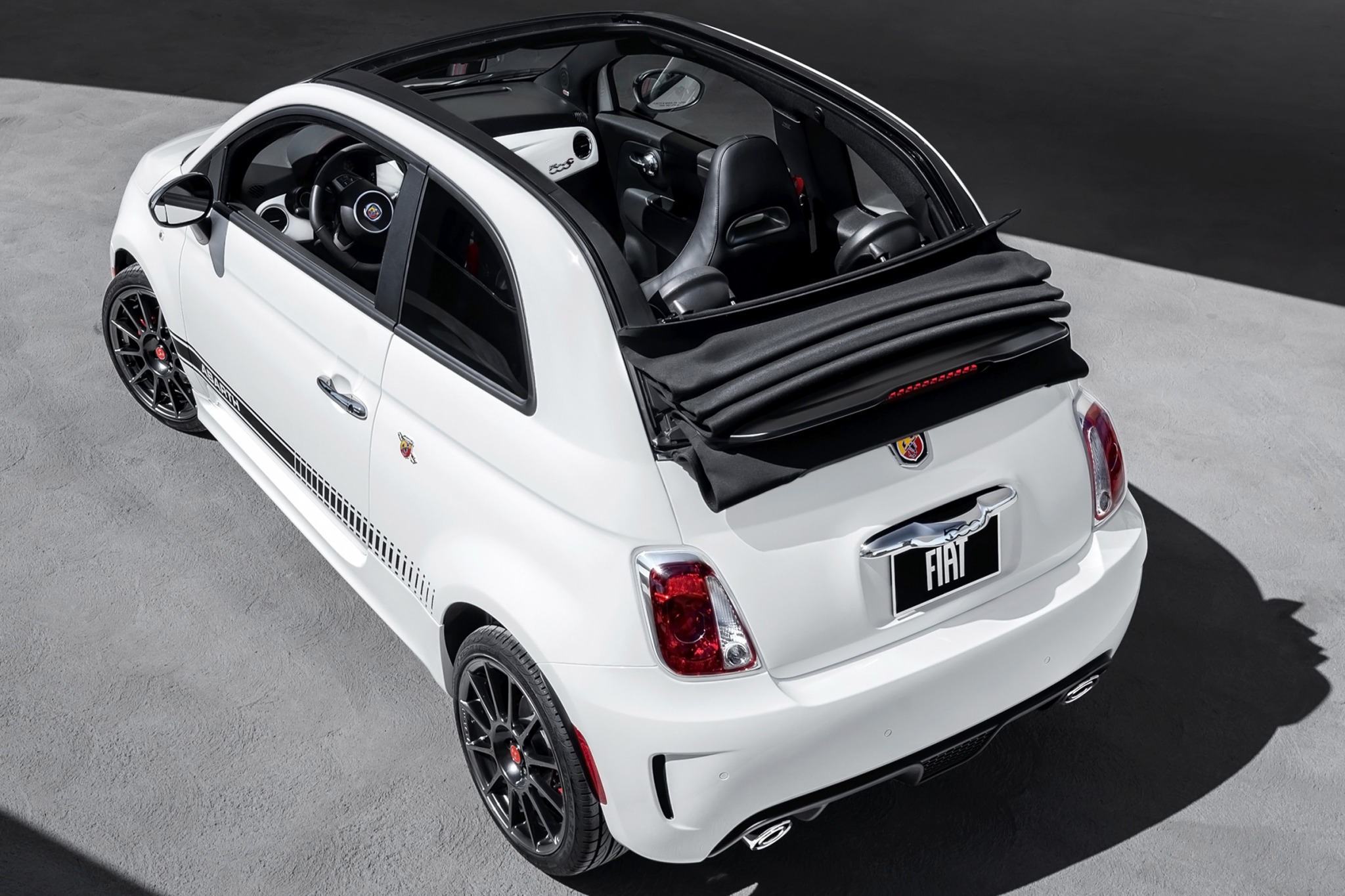 2016 Fiat 500 VINs, Configurations, MSRP & Specs - AutoDetective