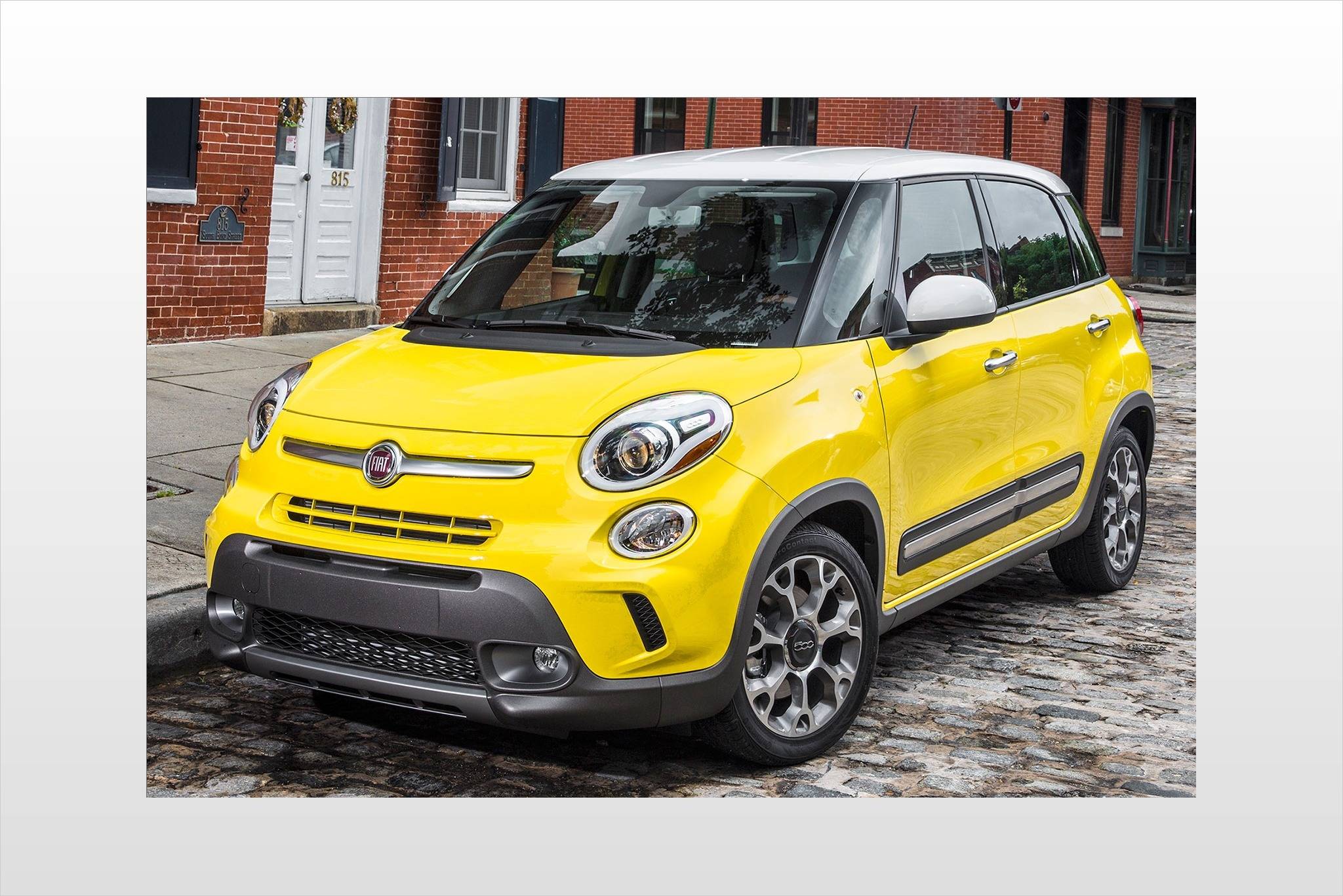 2016 Fiat 500L VINs, Configurations, MSRP & Specs - AutoDetective
