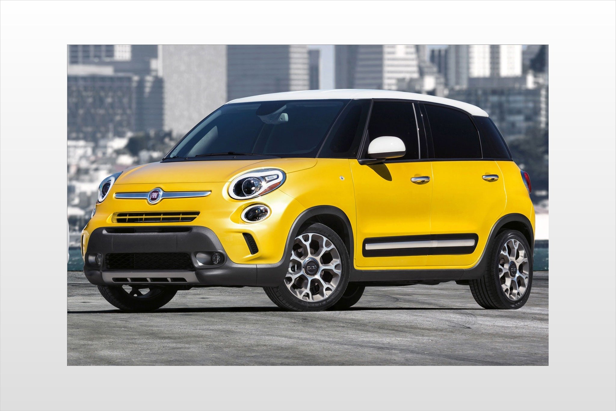 2016 Fiat 500L VINs, Configurations, MSRP & Specs - AutoDetective