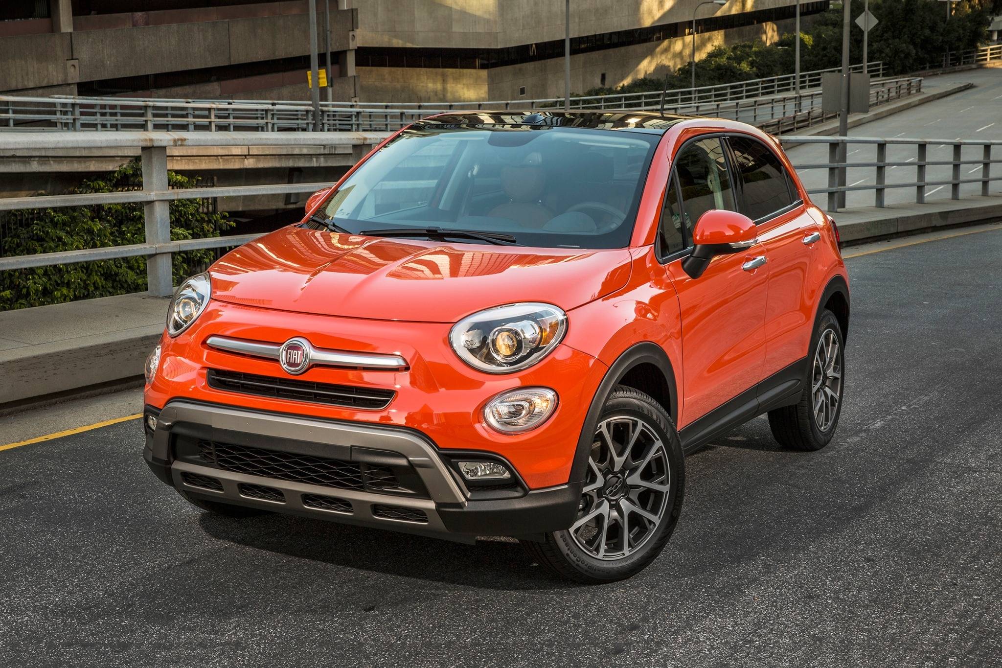 2017 Fiat 500x VINs, Configurations, MSRP & Specs - AutoDetective