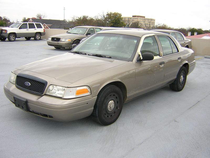 2003 Ford Crown Victoria VIN Number Search - AutoDetective