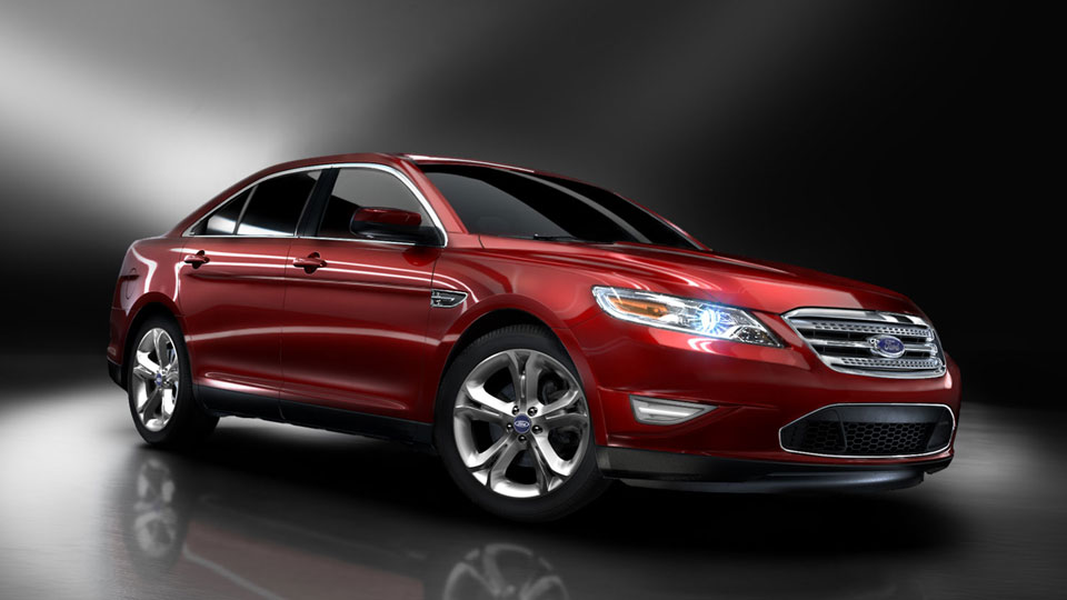 2011 Ford Crown Victoria VINs, Configurations, MSRP & Specs - AutoDetective