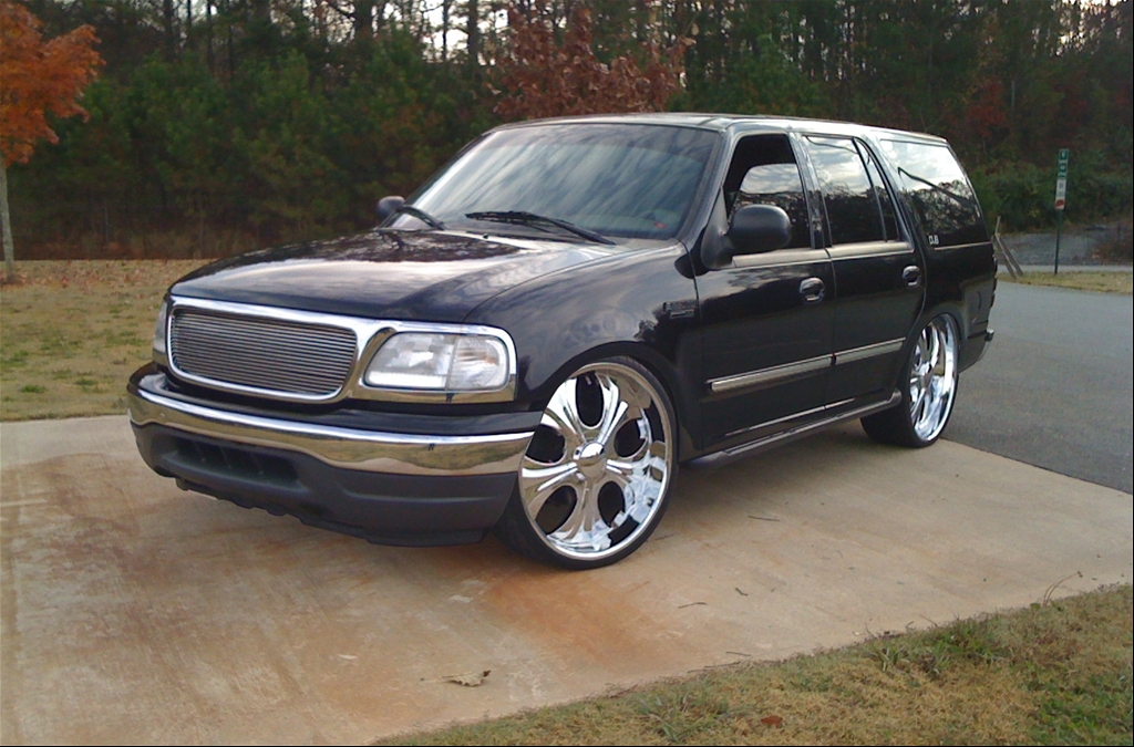 2000 Ford Expedition VINs, Configurations, MSRP & Specs - AutoDetective