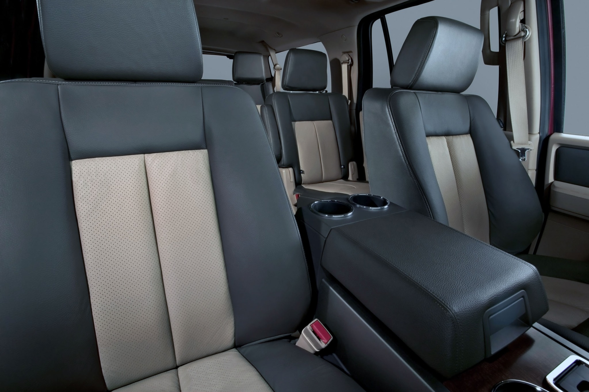 2013 Ford Expedition VINs, Configurations, MSRP & Specs - AutoDetective