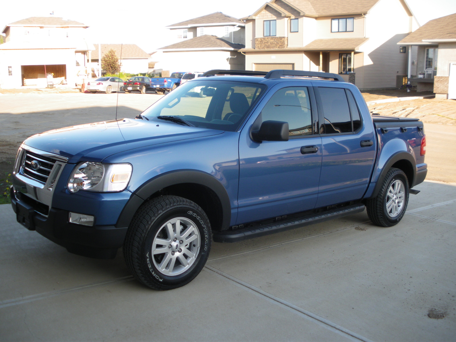 2009 Ford Explorer Sport Trac VINs, Configurations, MSRP & Specs ...