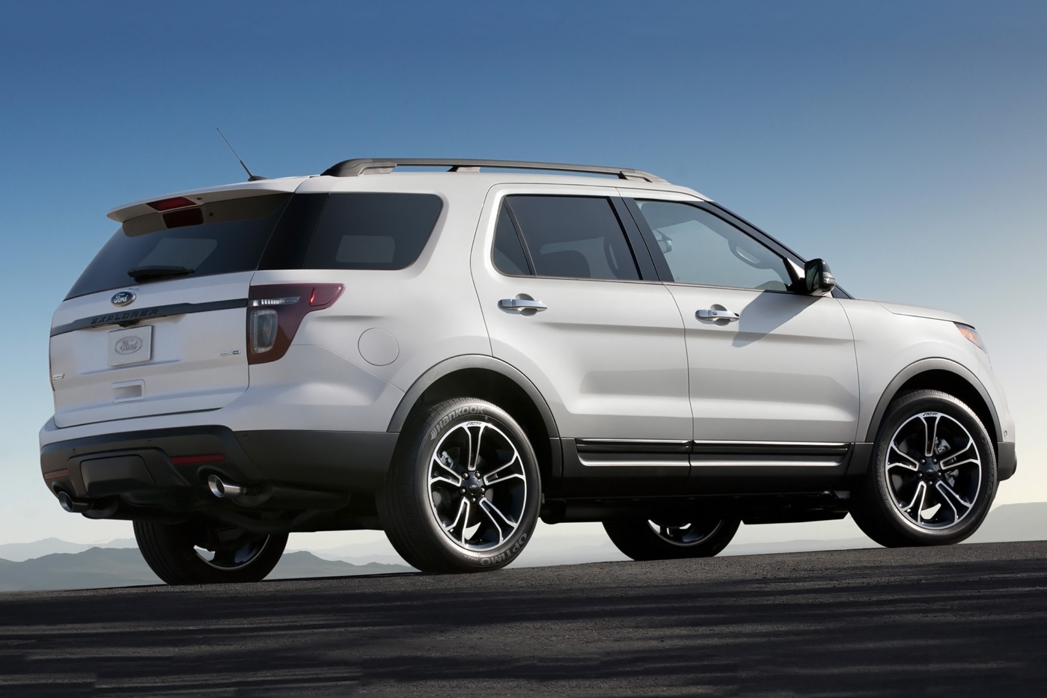 2015 Ford Explorer VIN Check, Specs & Recalls - AutoDetective
