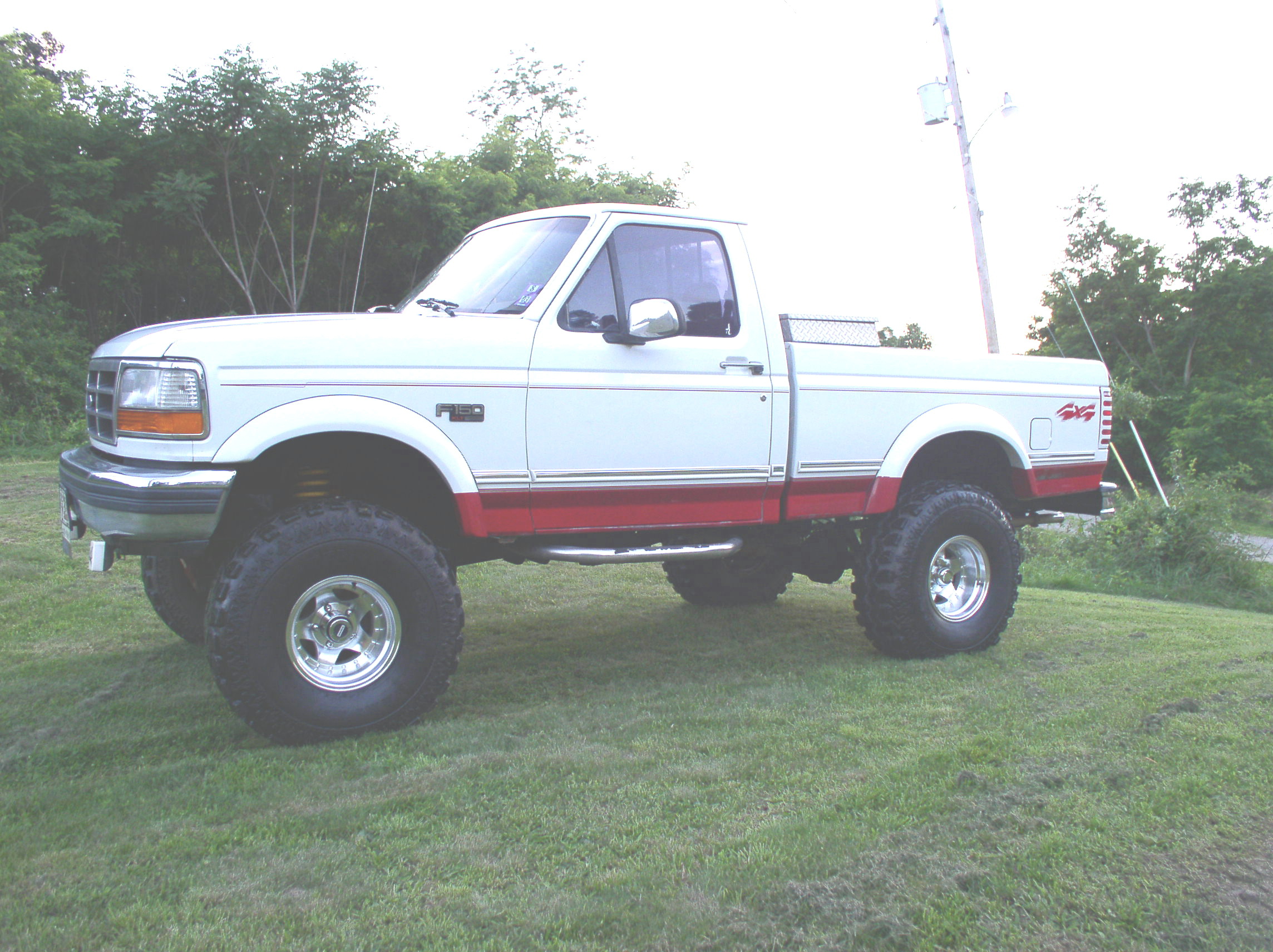 1992 Ford F-150 S Reg. Cab Short Bed 2WD VIN Lookup - AutoDetective