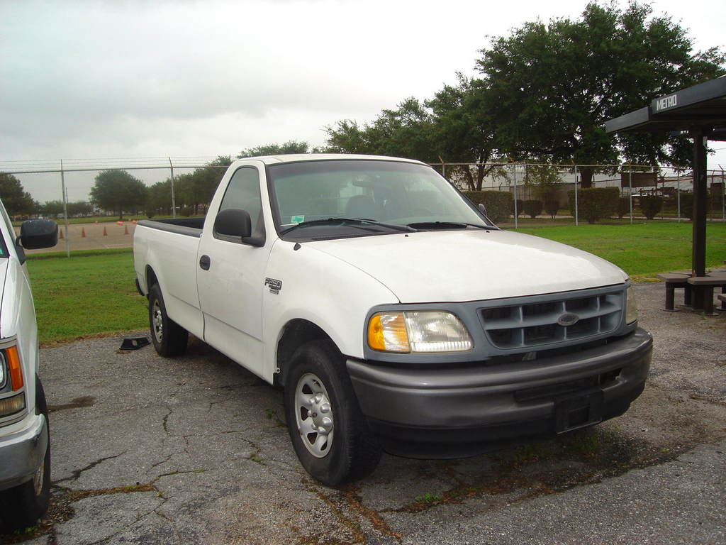 1998 Ford F-250 XL Reg Cab 2WD VIN Number Search - AutoDetective