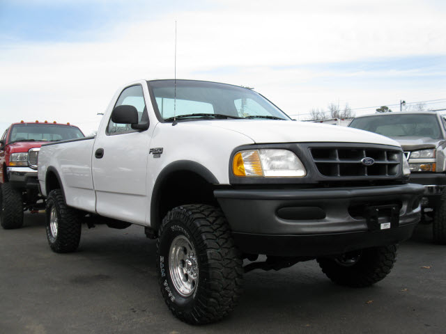 1998 Ford F-250 XL Reg Cab 2WD VIN Number Search - AutoDetective